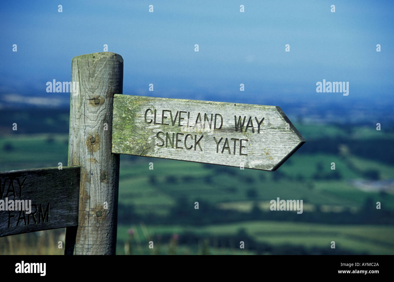 Cleveland Way Sign National Trail North Yorkshire Stock Photo - Alamy
