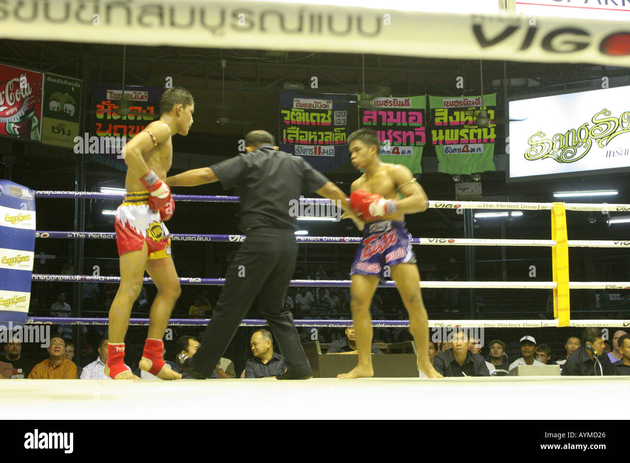 Kick Boxing Contest Lumpini Stadium Bangkok Thailand Stock Photo - Alamy