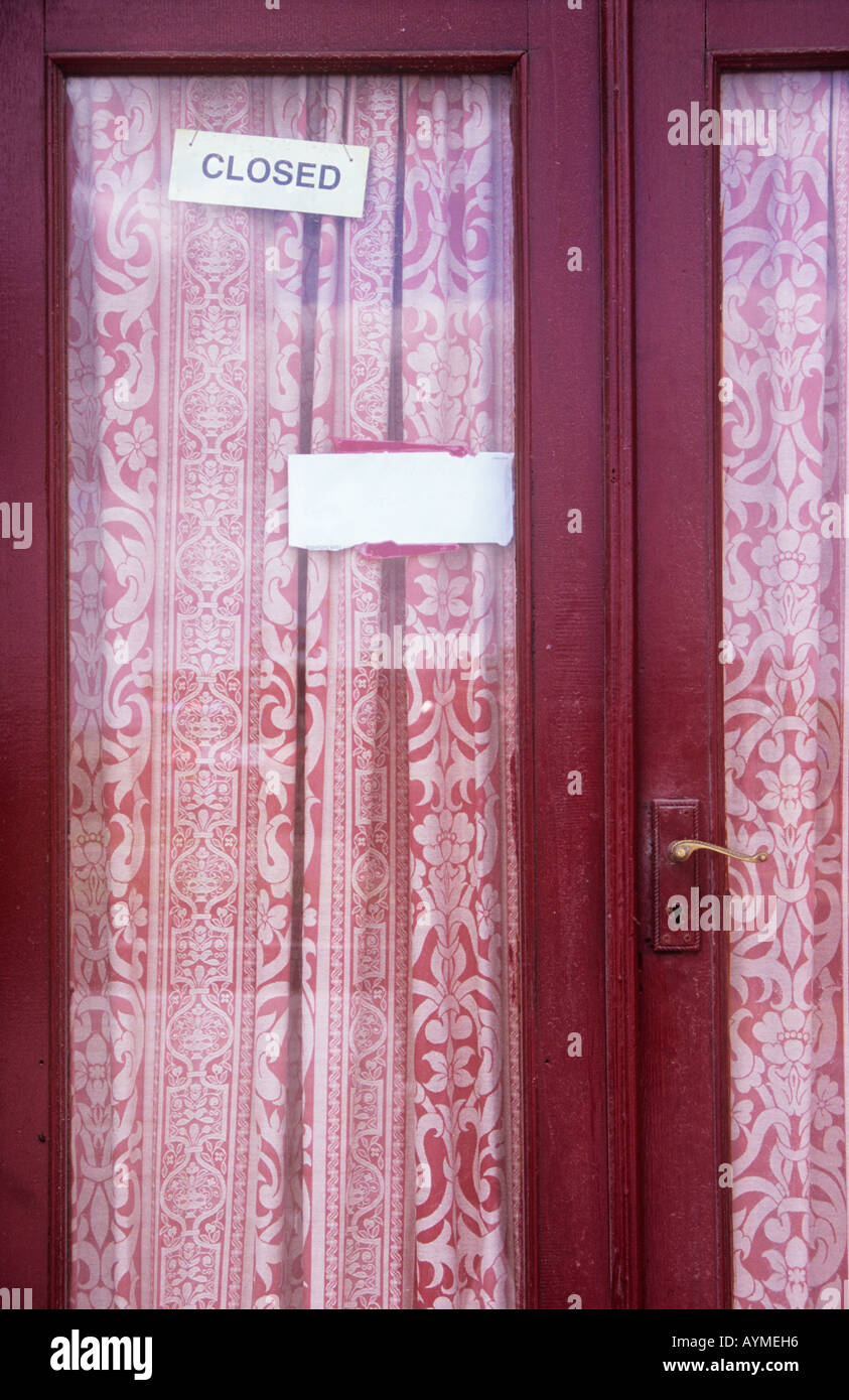 Surgery closed sign hi-res stock photography and images - Alamy