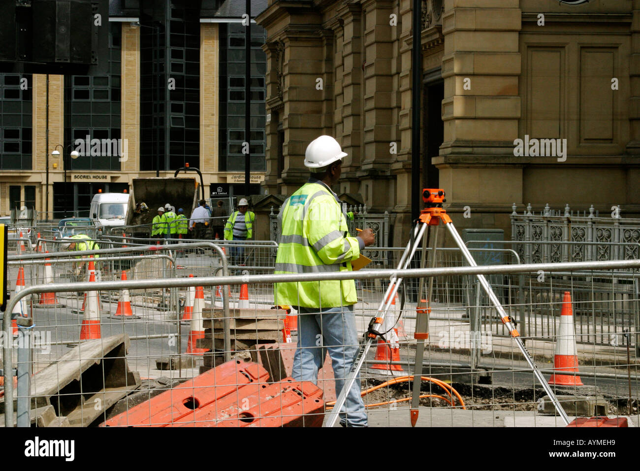 Bradford forster square hi-res stock photography and images - Alamy