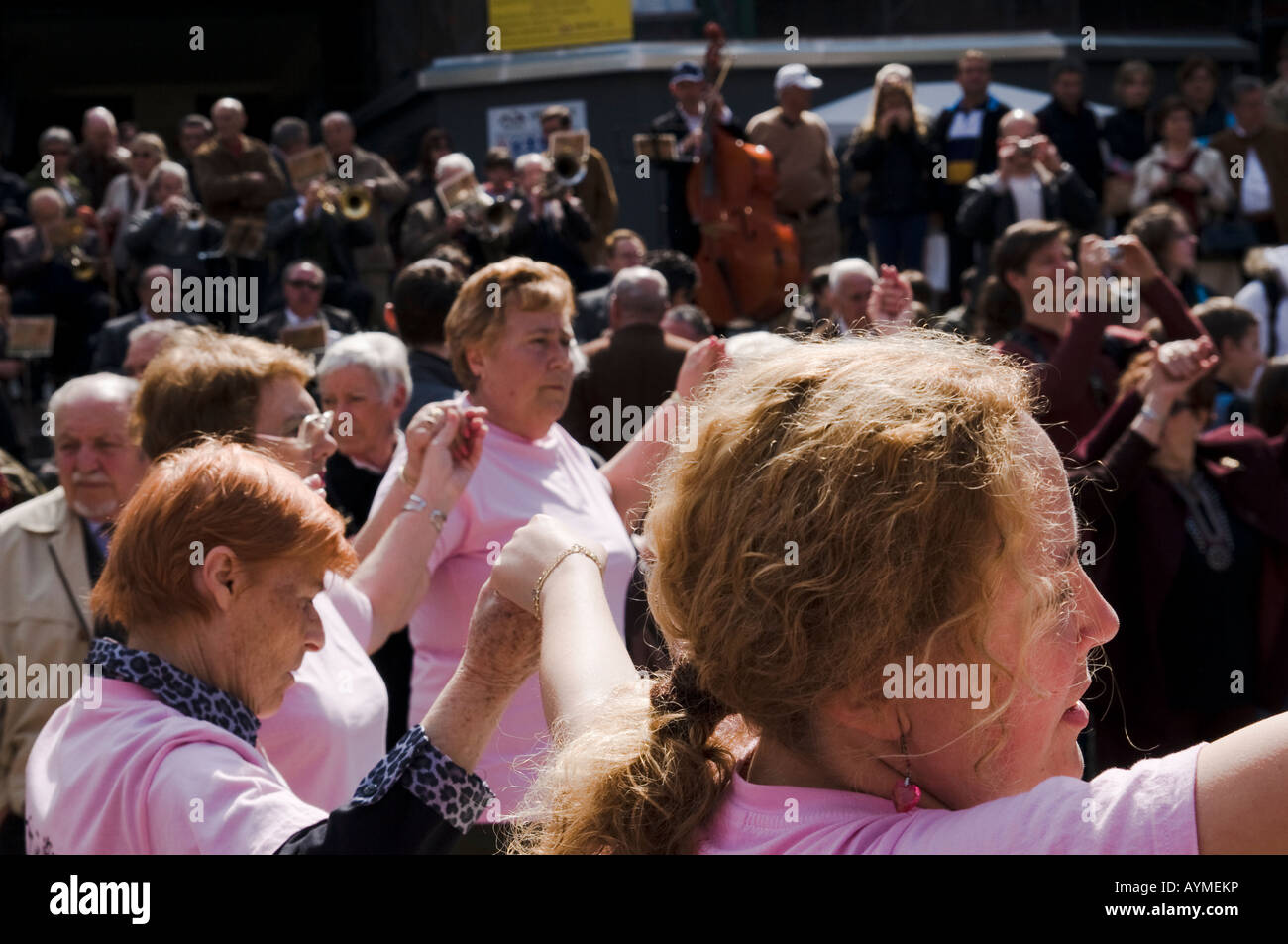 People dancing sardana traditional dance hi-res stock photography and ...