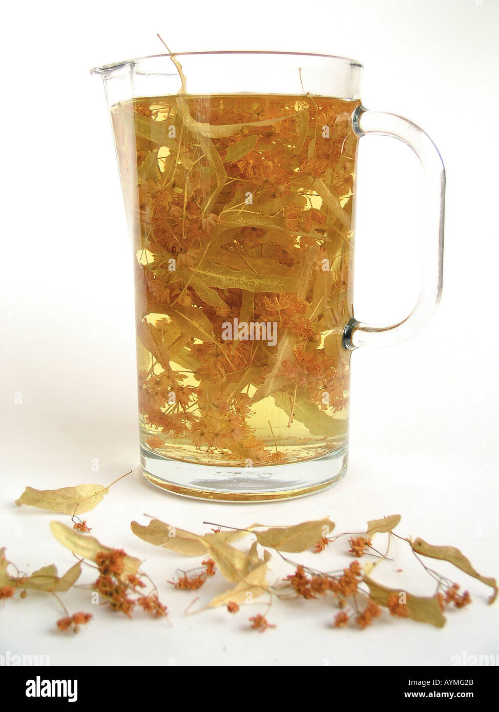 Lindenbluetentee hi-res stock photography and images - Alamy