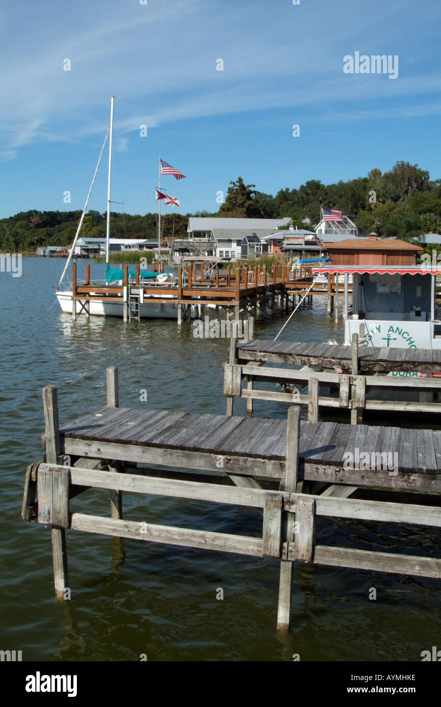 Lake Dora at Mount Dora in central Florida USA Stock Photo - Alamy