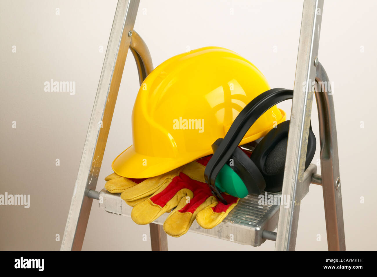 Rigger gloves hi-res stock photography and images - Alamy