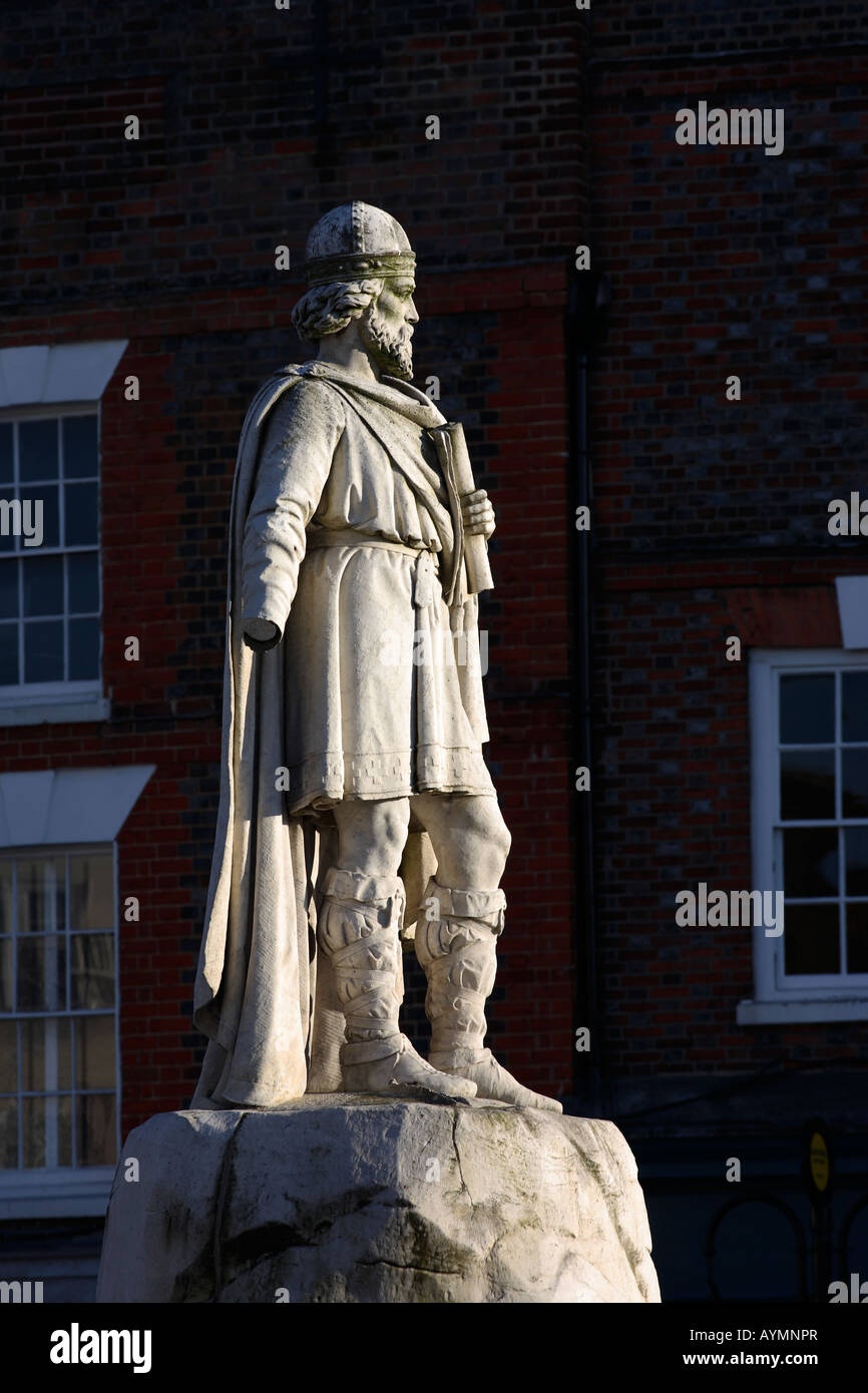 Vandalised hi-res stock photography and images - Alamy