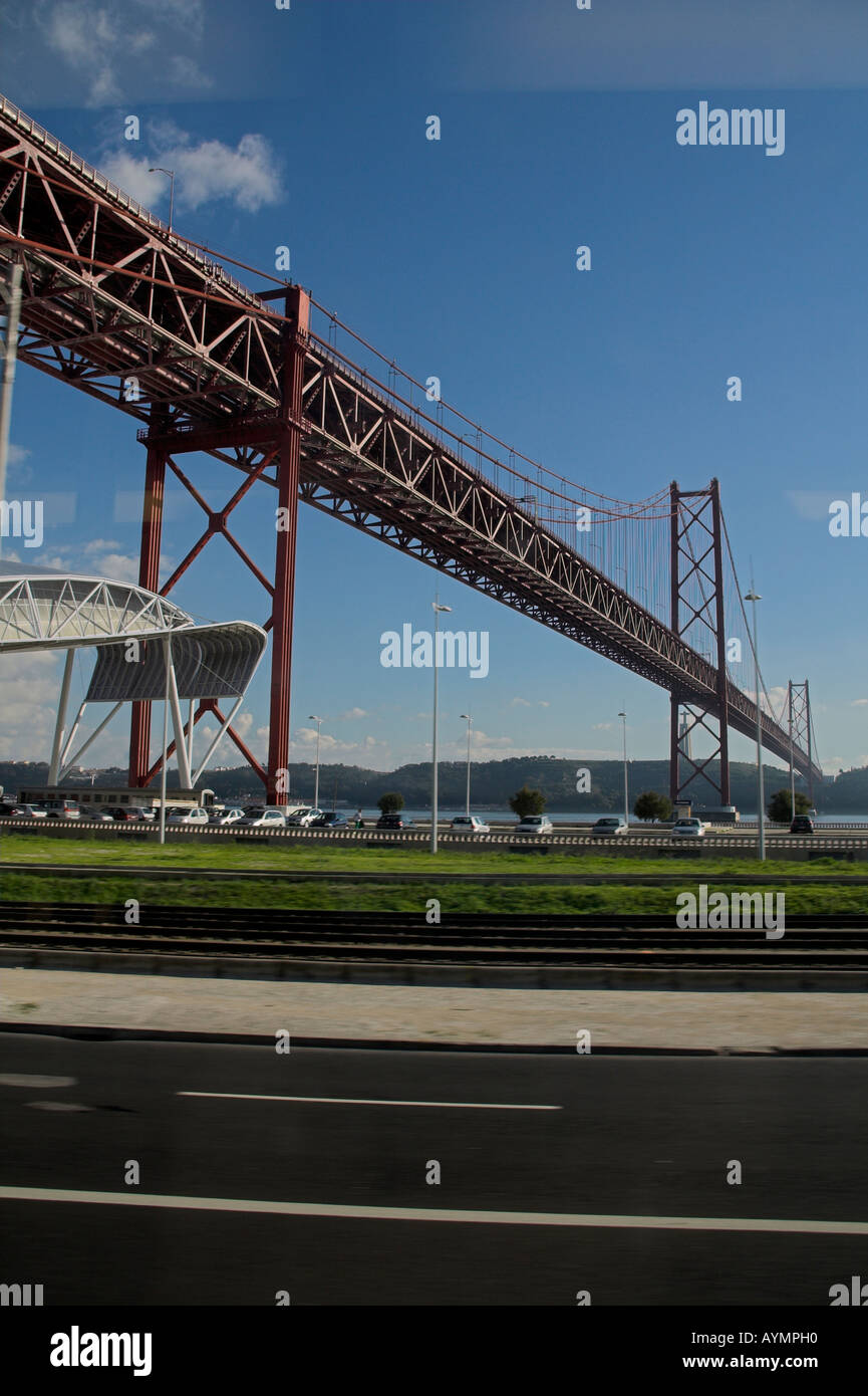 Bridge over river cars moving hi-res stock photography and images - Alamy