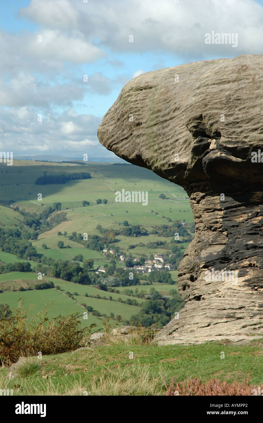Curbar Edge in the Peak District National Park, Derbyshire portrait ...