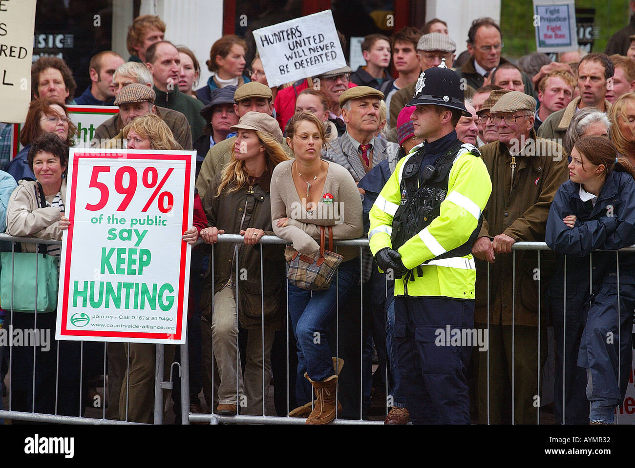 Pro hunt hi-res stock photography and images - Alamy