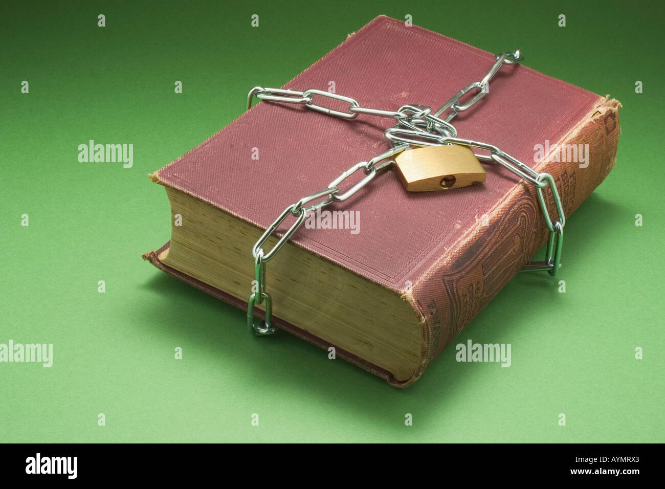 Old book padlock chain hi-res stock photography and images - Alamy