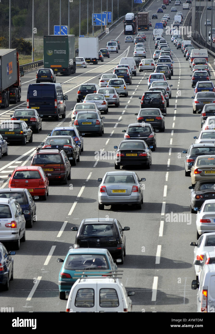 6 lane motorway hi-res stock photography and images - Alamy