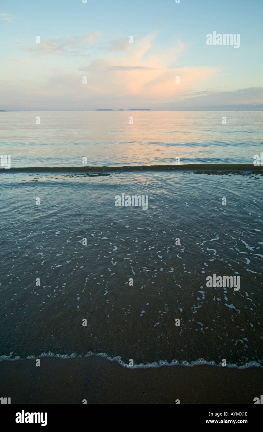 Smoothe sea hi-res stock photography and images - Alamy