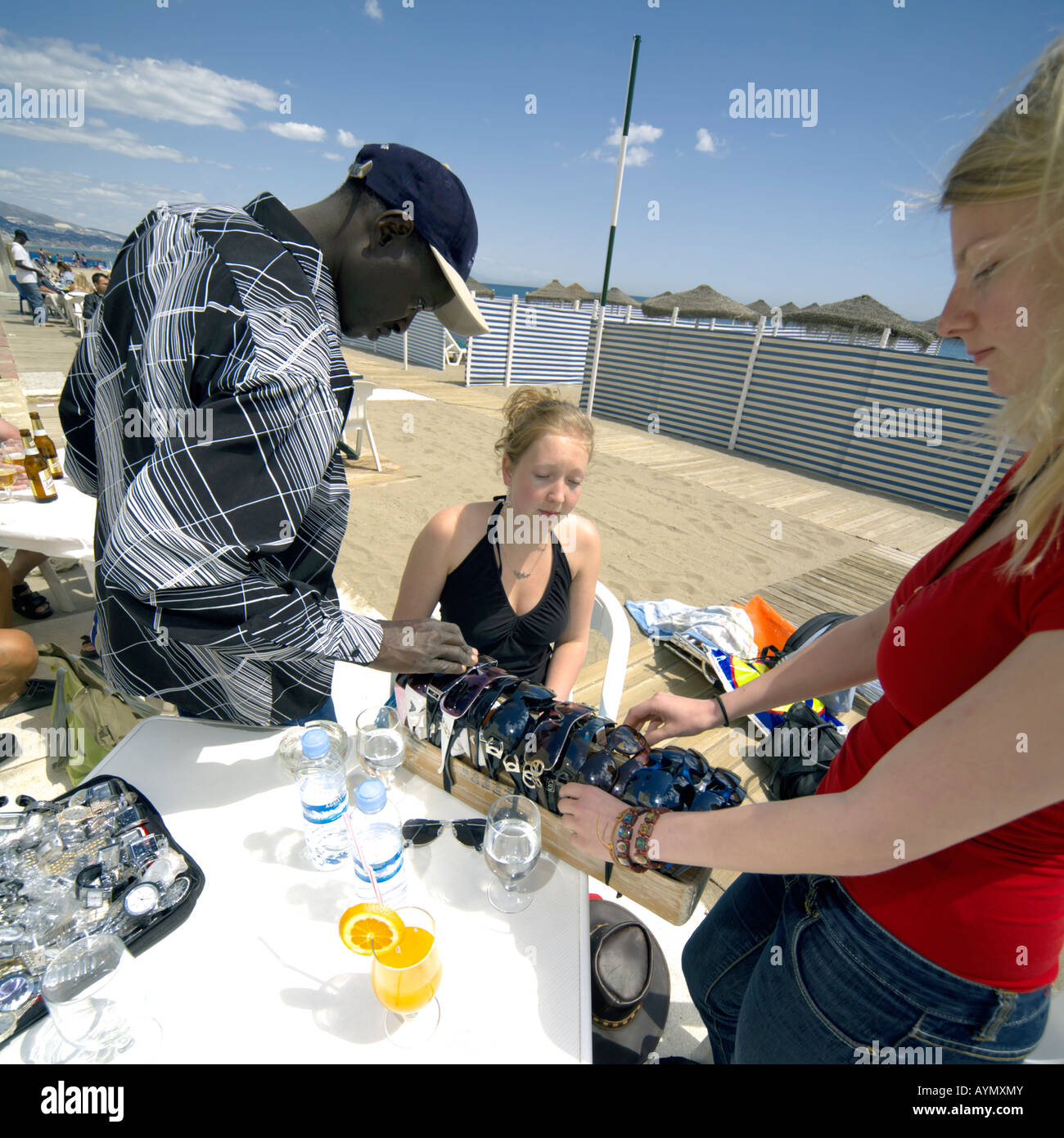 Looky looky man selling hi-res stock photography and images - Alamy