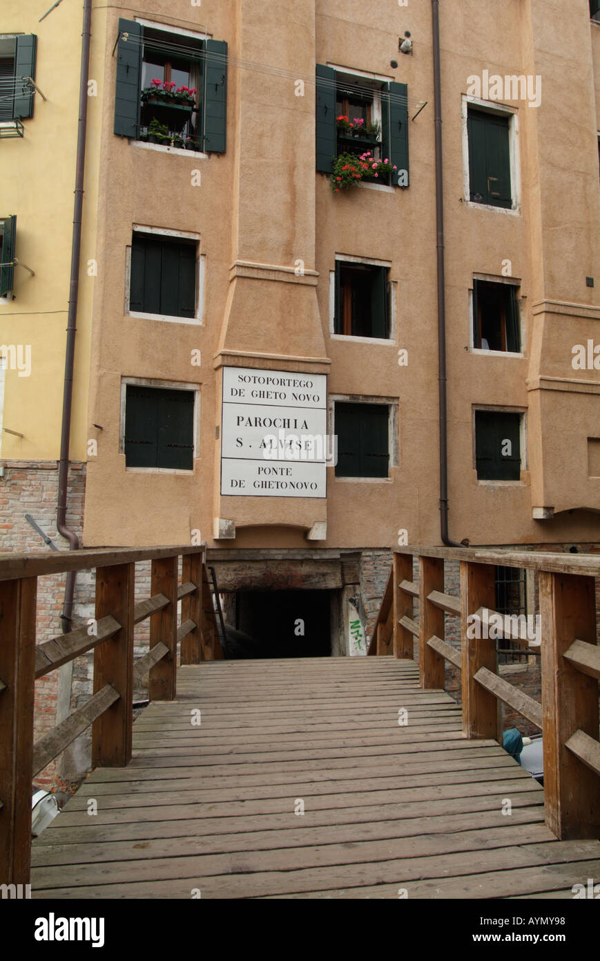 Jewish ghetto venice bridge hi-res stock photography and images - Alamy