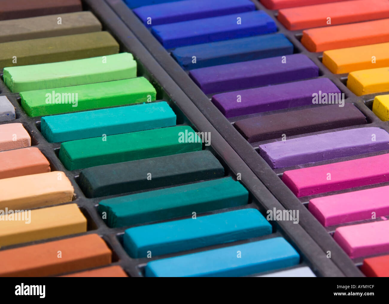 Artist box hi-res stock photography and images - Alamy