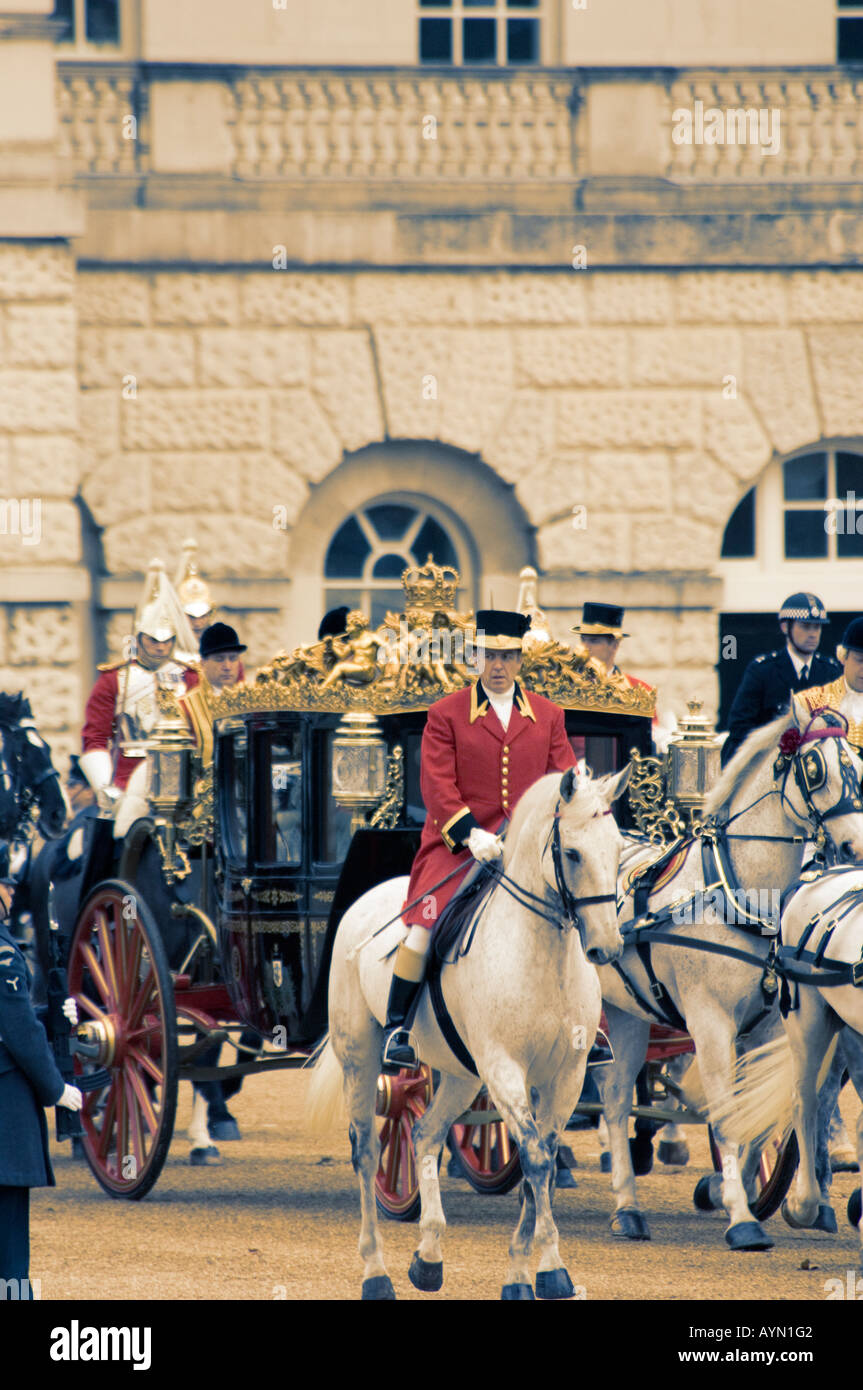 Irish state coach hi-res stock photography and images - Alamy