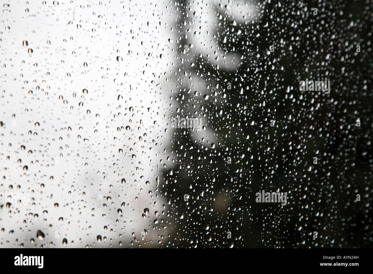 Regentropfen glas hi-res stock photography and images - Alamy