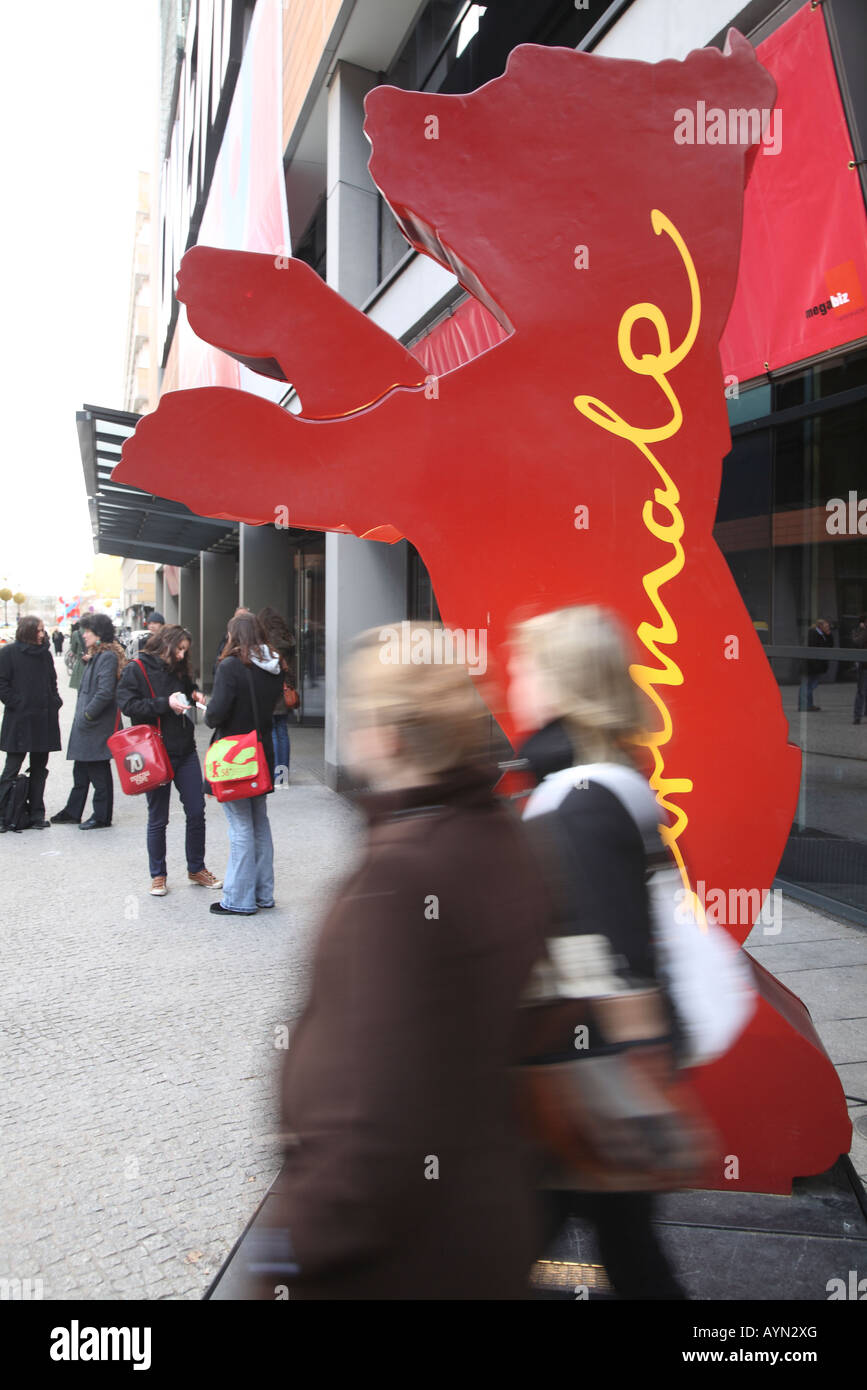 Symbol of the berlinale hi-res stock photography and images - Alamy
