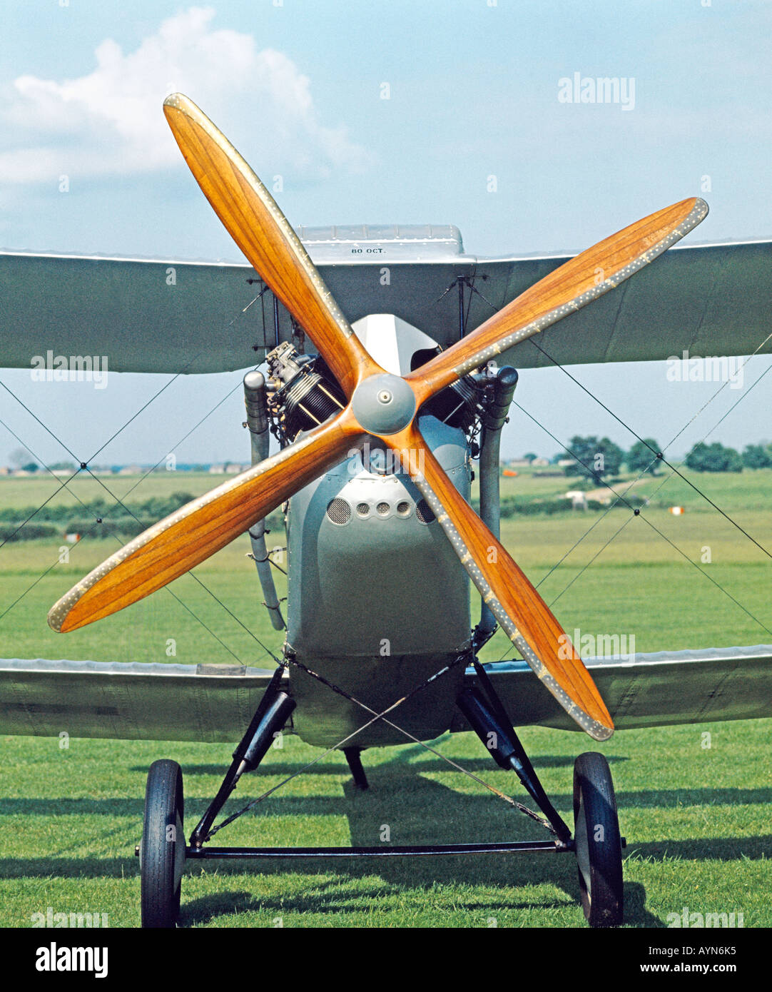 De Havilland DH51 biplane on a grass airfield in the UK EU Stock Photo ...