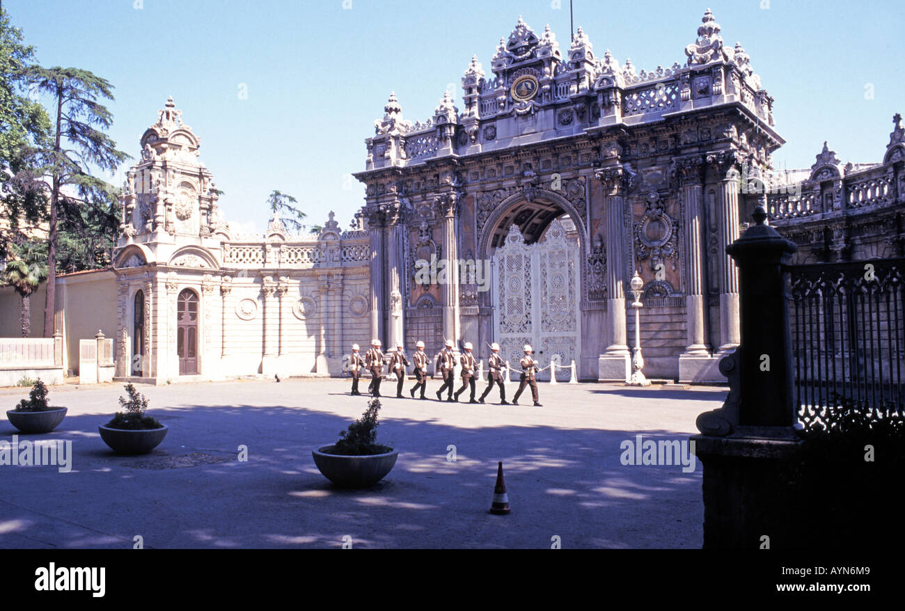 Dolma Bahce Palace Istanbul Turkey Stock Photo - Alamy