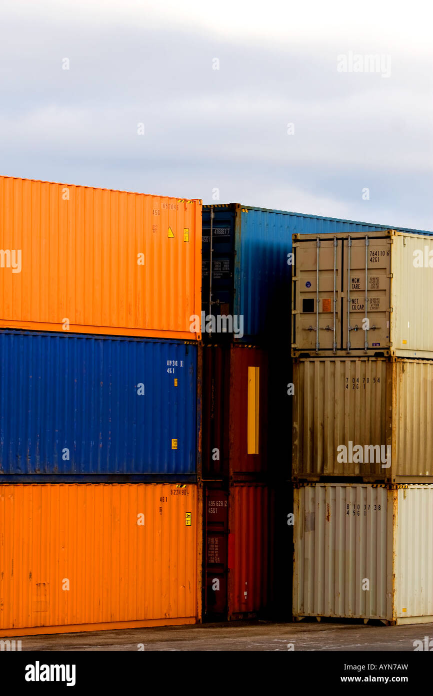 Intermodal shipping containers hi-res stock photography and images - Alamy