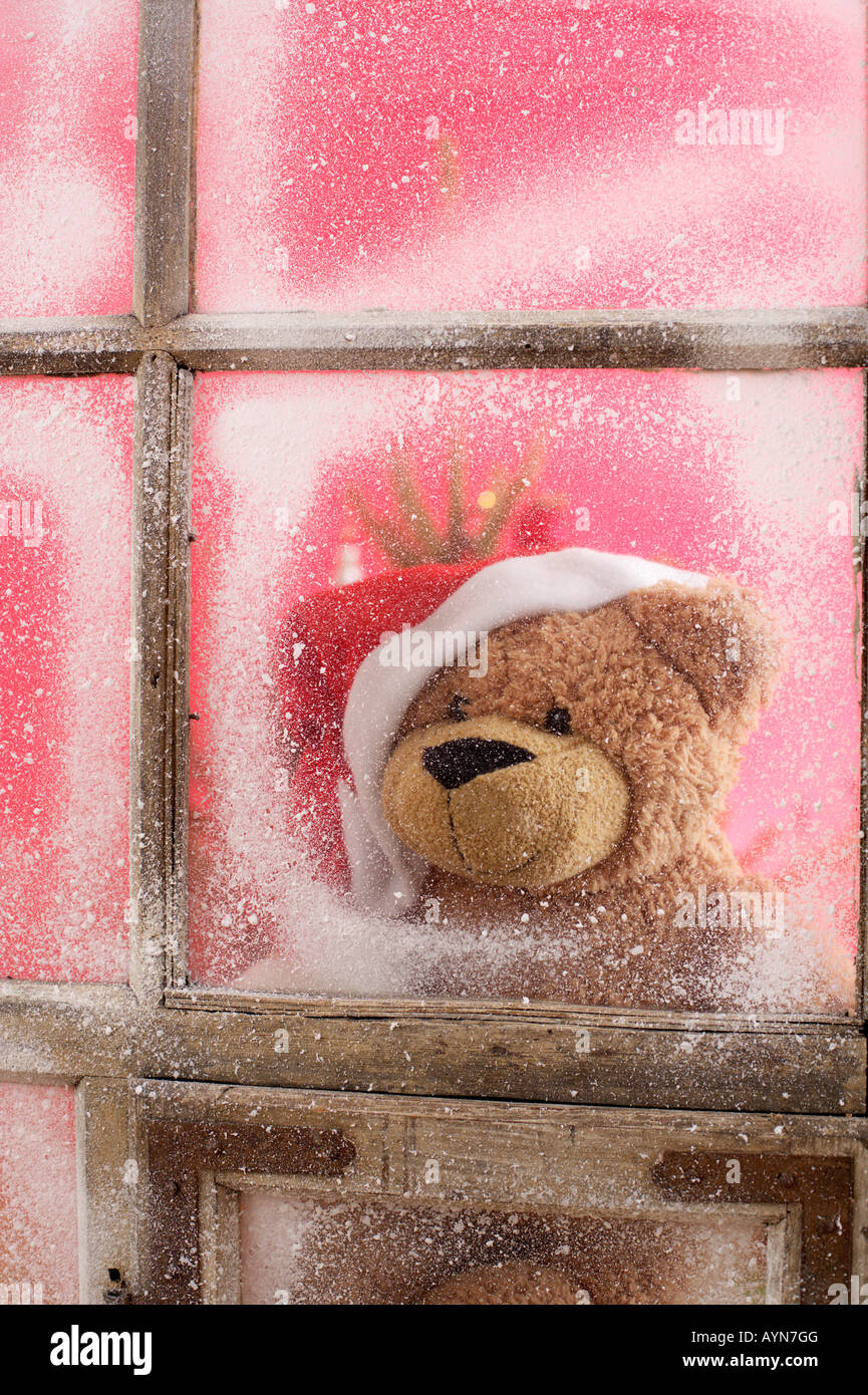 Santa claus looking through window hi-res stock photography and images ...