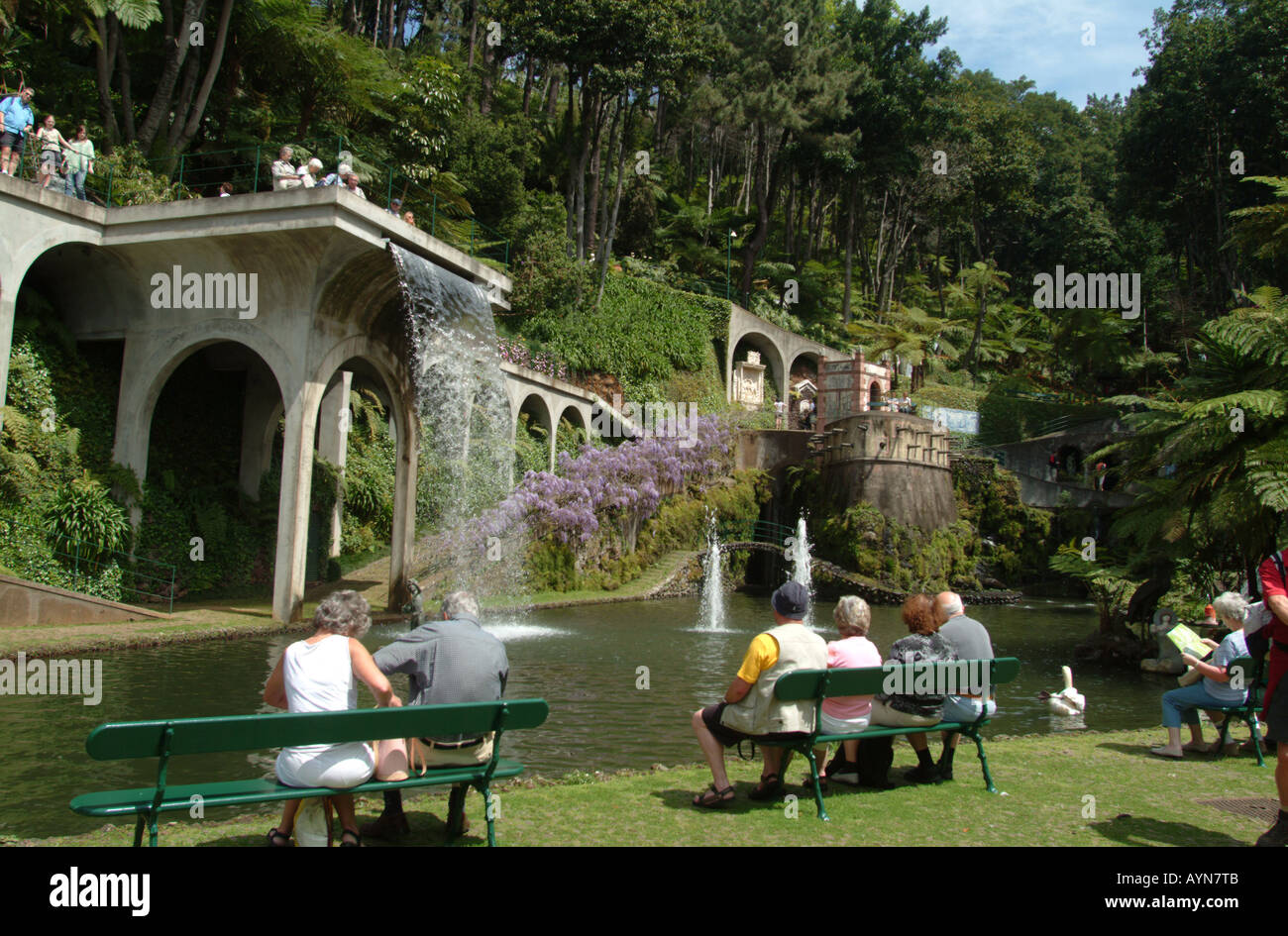 Lake and fountains, Botanic gardens, Funchal, Madeira, Portugal Stock ...