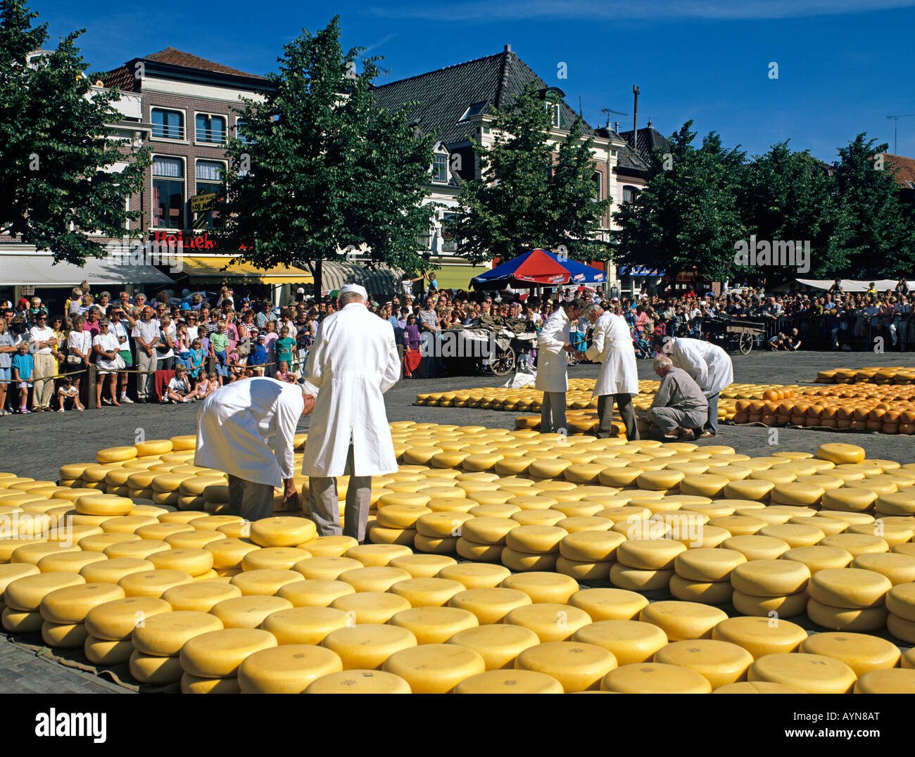 Kaesemarkt hi-res stock photography and images - Alamy