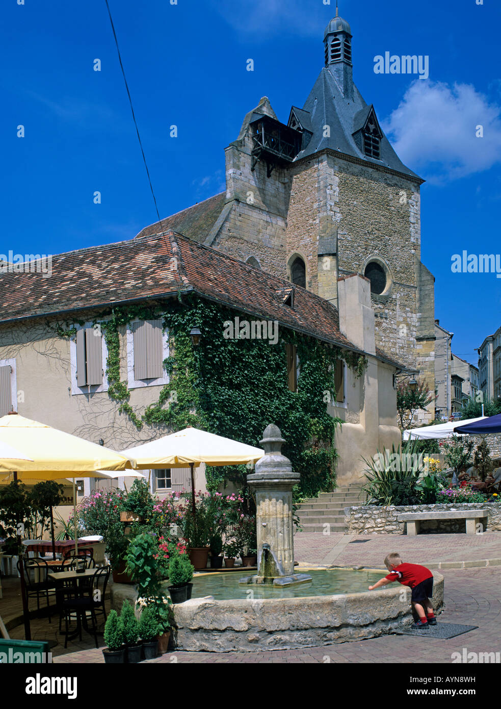 Bergerac france restaurant hi-res stock photography and images - Alamy