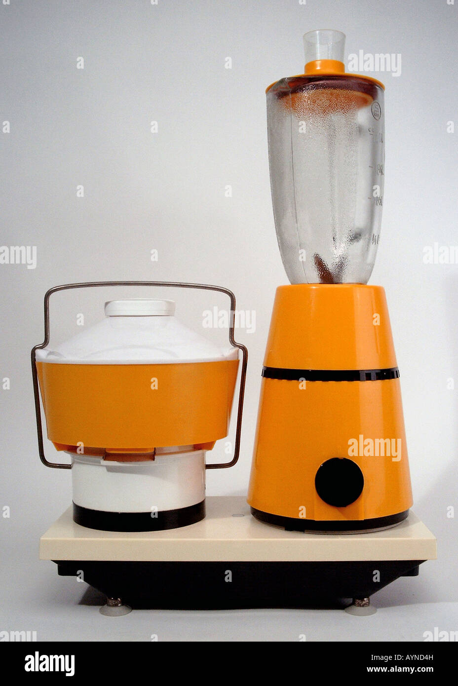 Kitchen appliance 1960s hi-res stock photography and images - Alamy