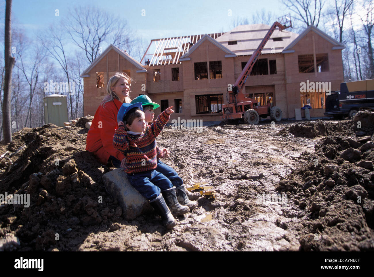 New construction children hi-res stock photography and images - Alamy