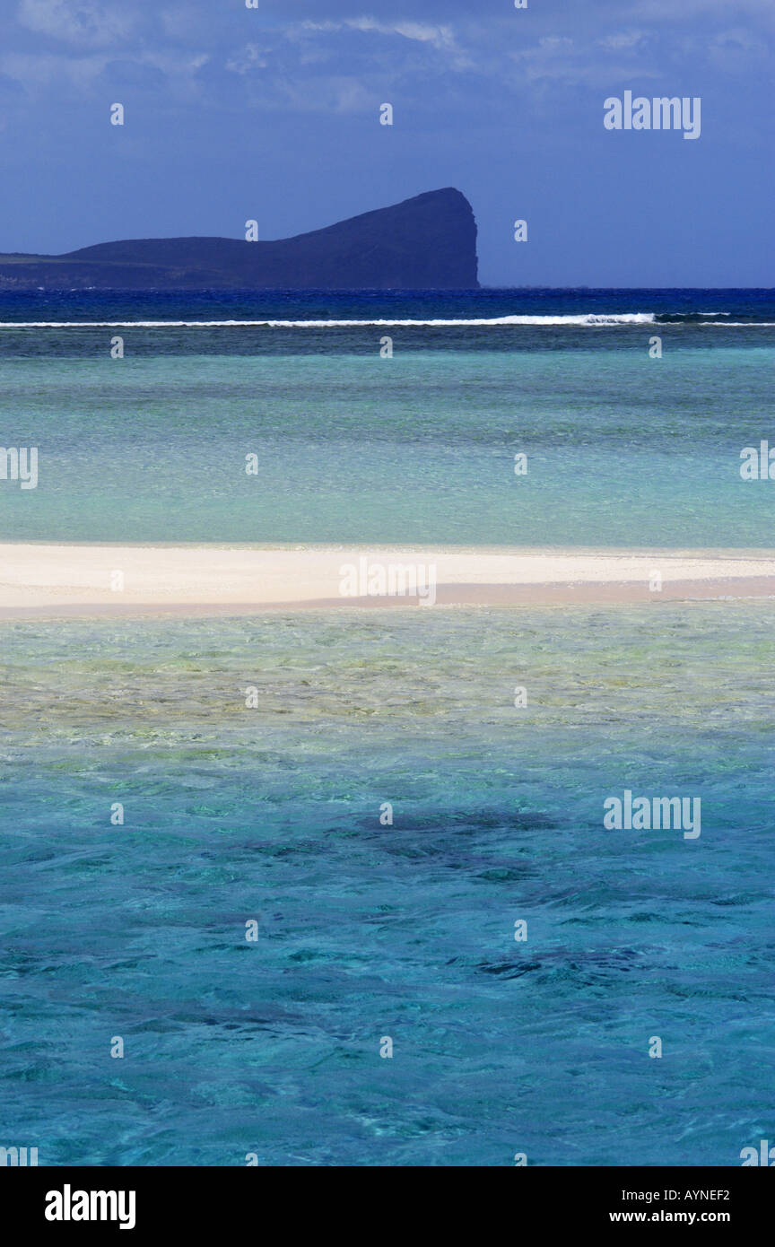 Long sandy strip of beach hi-res stock photography and images - Alamy