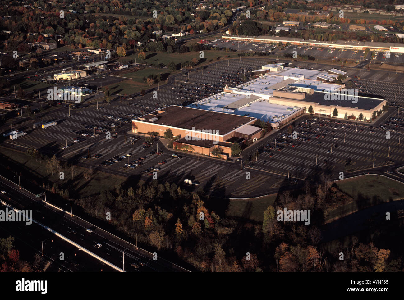 Suburban retail park hi-res stock photography and images - Alamy