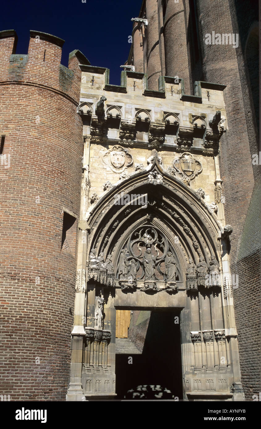 Gothic canopies hi-res stock photography and images - Alamy