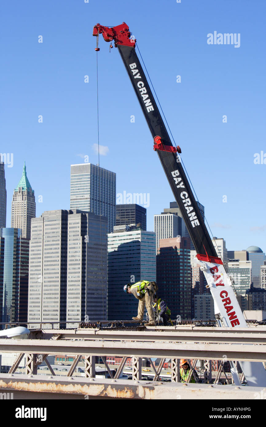 Brooklyn bridge construction workers hi-res stock photography and ...