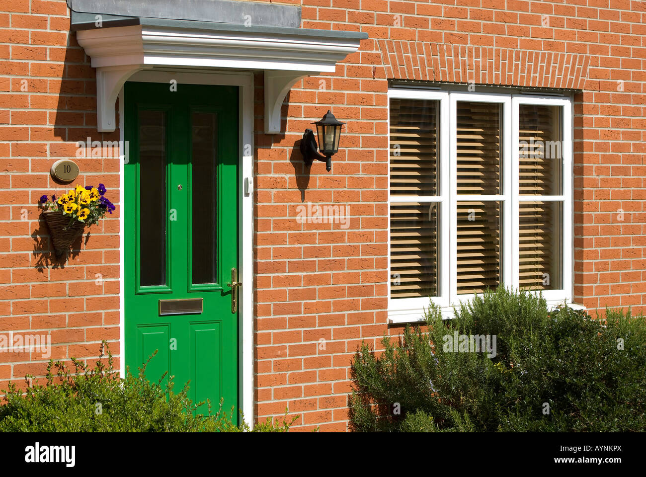 modern executive style house Stock Photo - Alamy