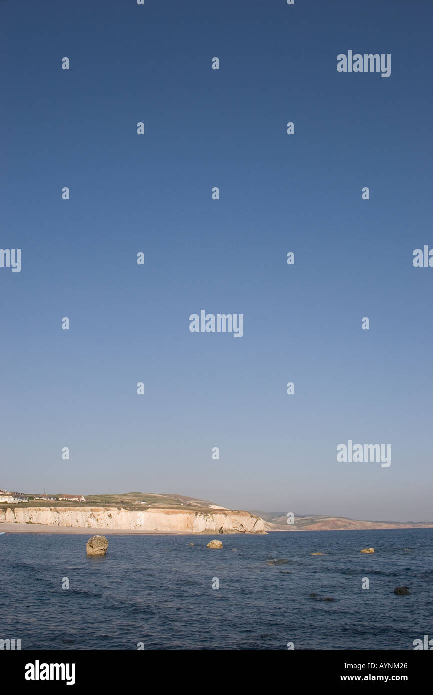 The chalk cliffs of the Isle Of Wight at Freshwater bay Stock Photo - Alamy