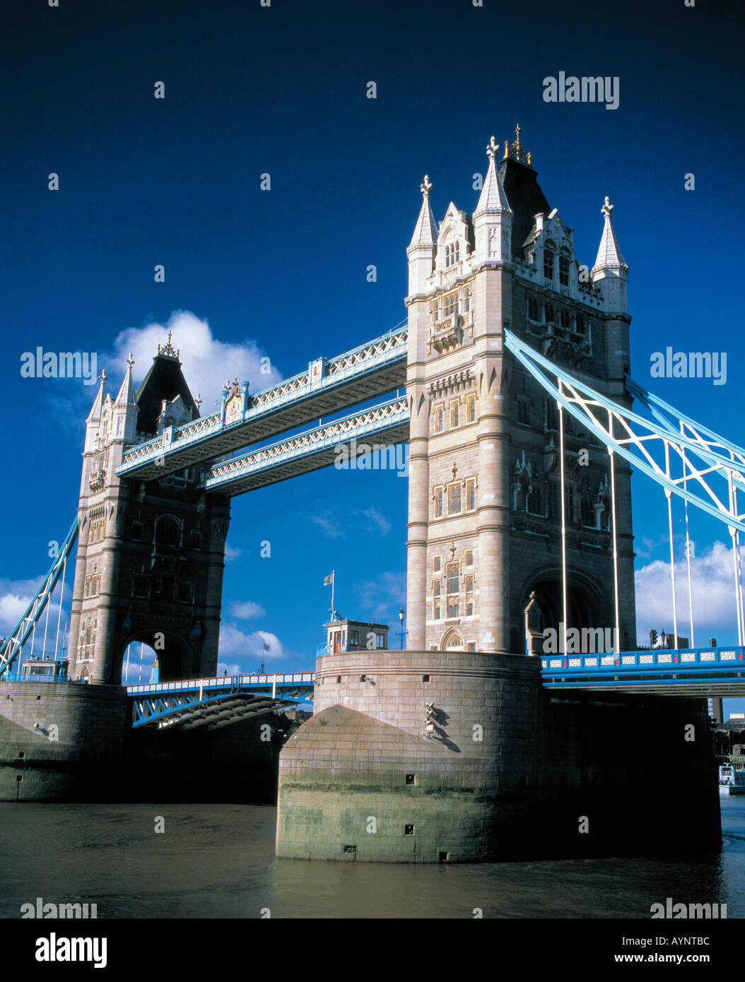 London Bridge in Daylight Stock Photo - Alamy