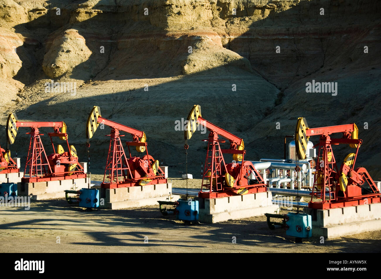 Oil Wells in the Gobi Desert in China Stock Photo - Alamy