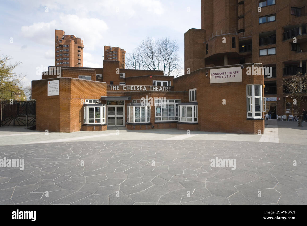 Chelsea Theatre Kings Road London SW3 Stock Photo - Alamy