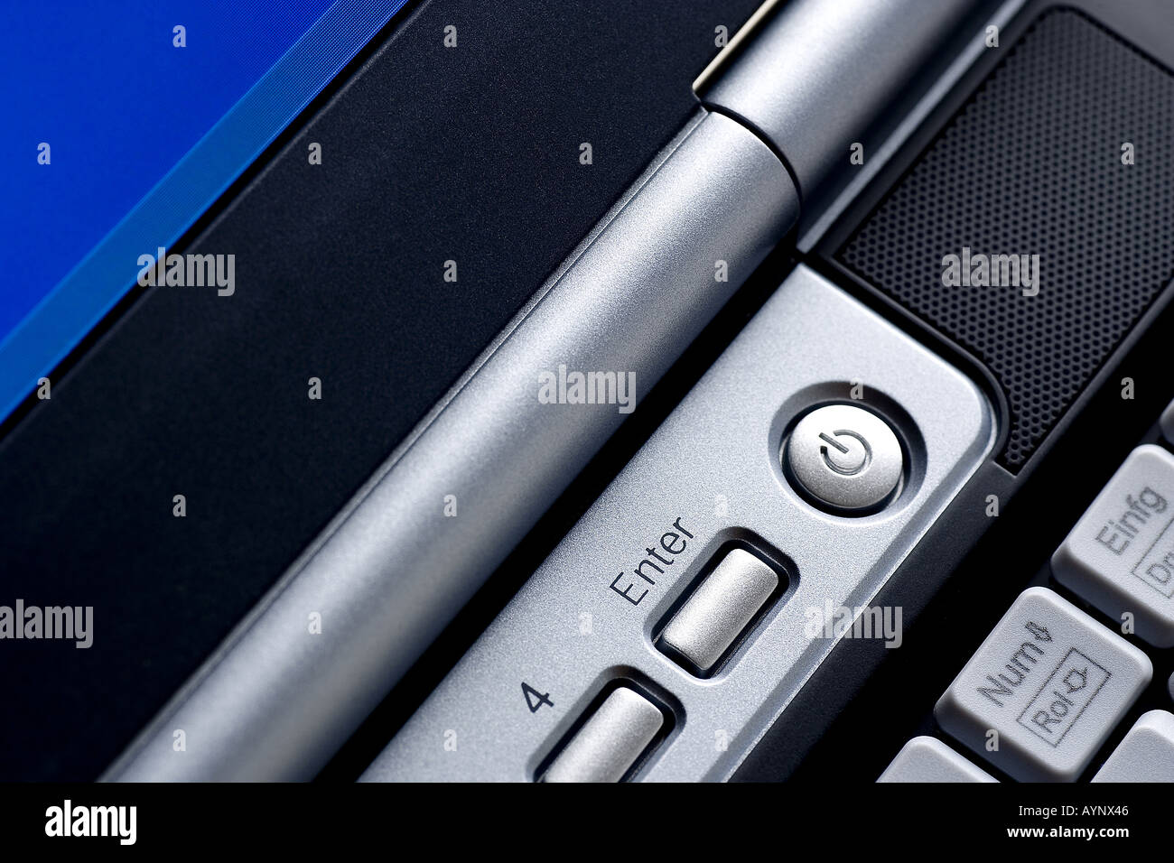 ON Taste und Enter Taste auf einem Laptop Stock Photo - Alamy