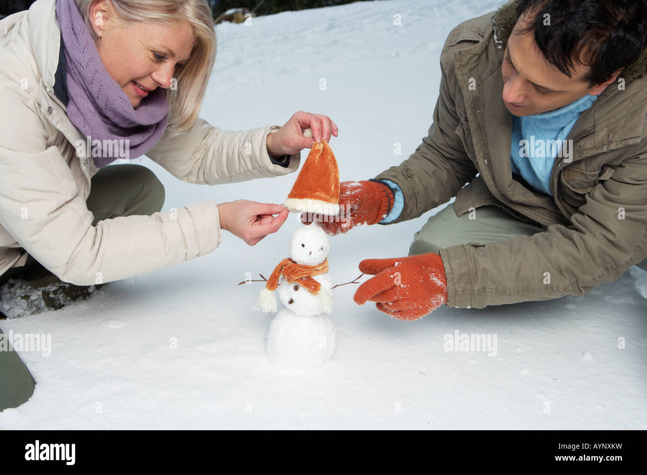 Short snowman hi-res stock photography and images - Alamy