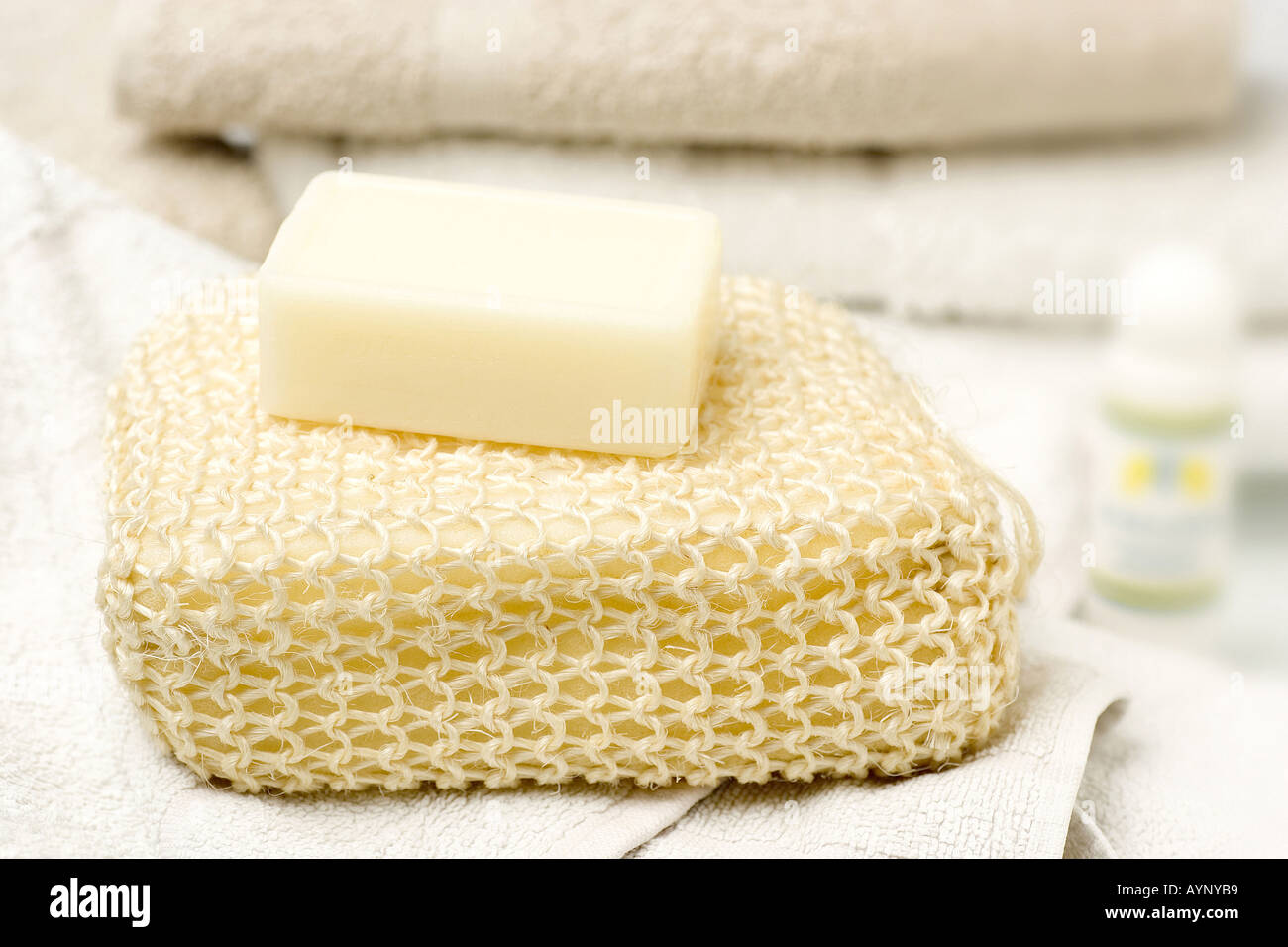 Seife white hi-res stock photography and images - Alamy