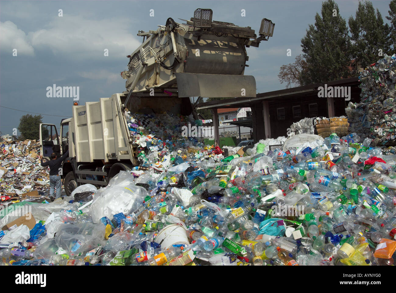Vehicle repository hi-res stock photography and images - Alamy