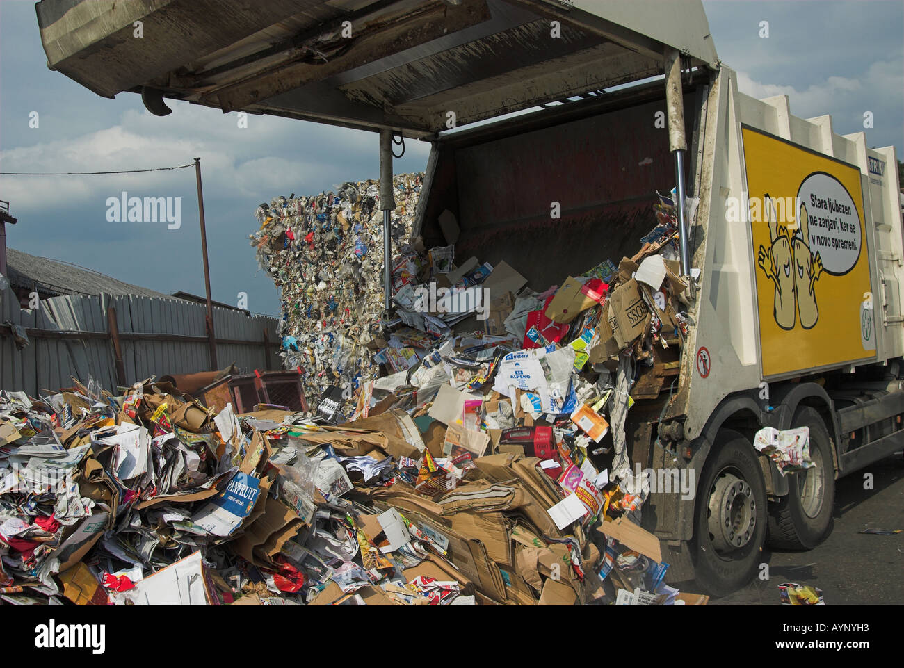 Vehicle repository hi-res stock photography and images - Alamy