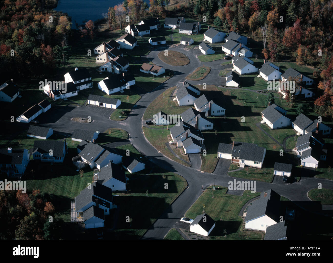 Suburban tract housing development hi-res stock photography and images ...