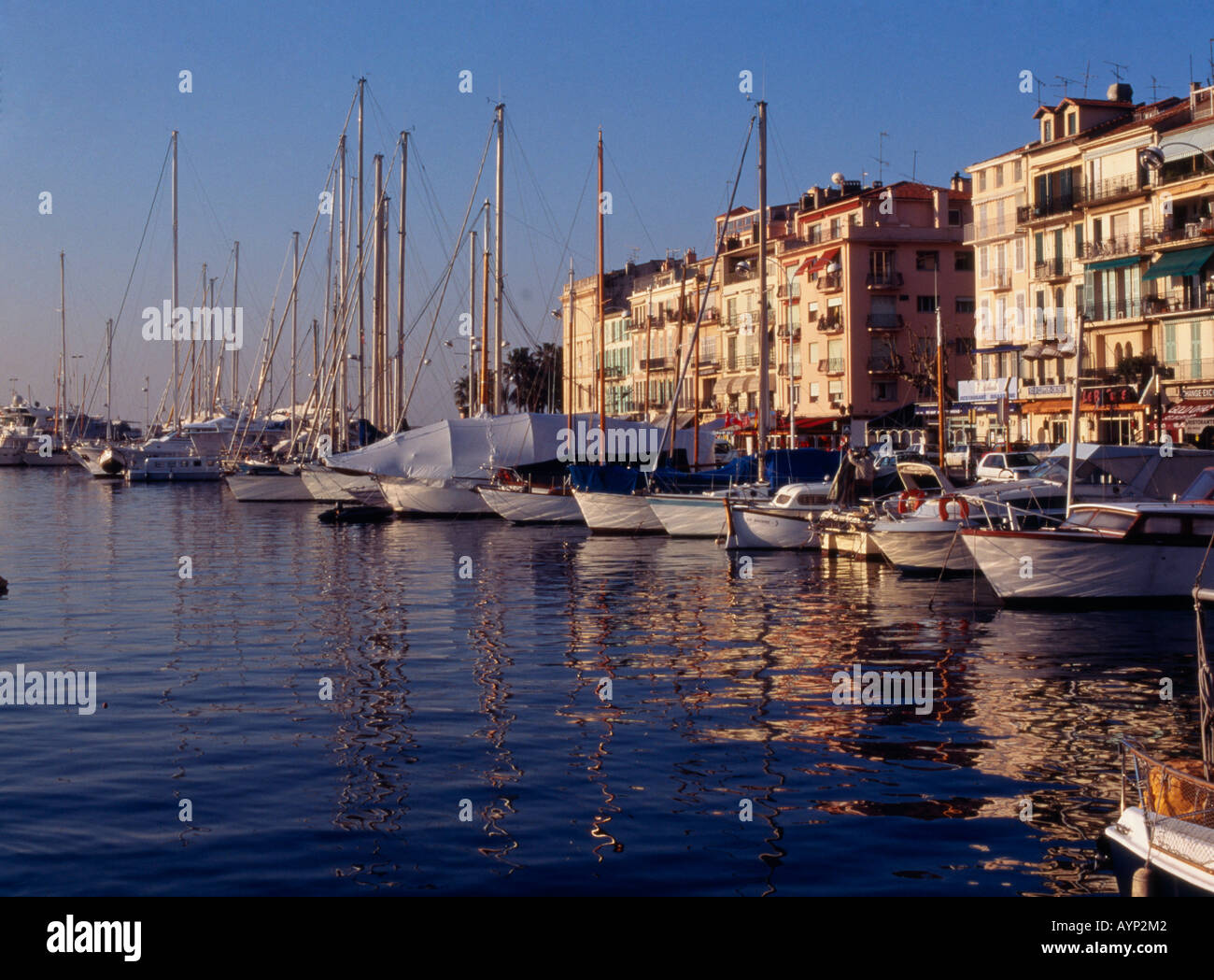 Yachts cannes hi-res stock photography and images - Alamy