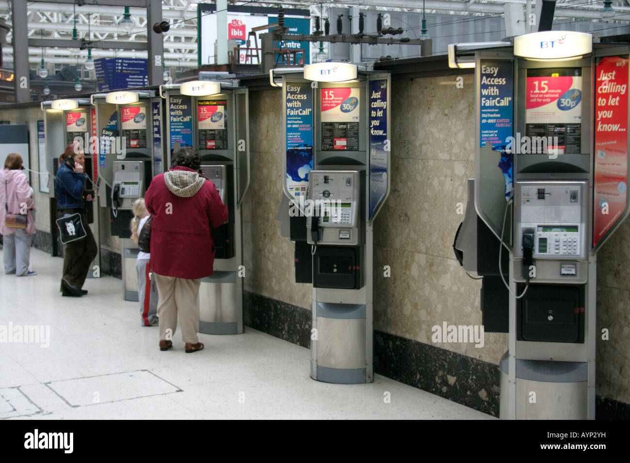 Queens street hi-res stock photography and images - Alamy
