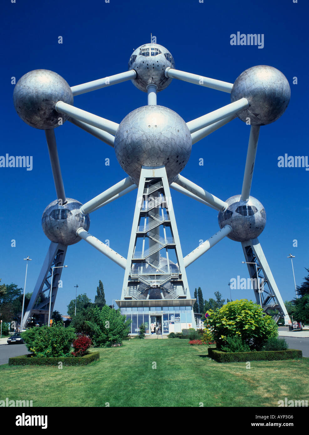 BELGIUM Brabant Brussels The Atomium Nine steel spheres housing ...