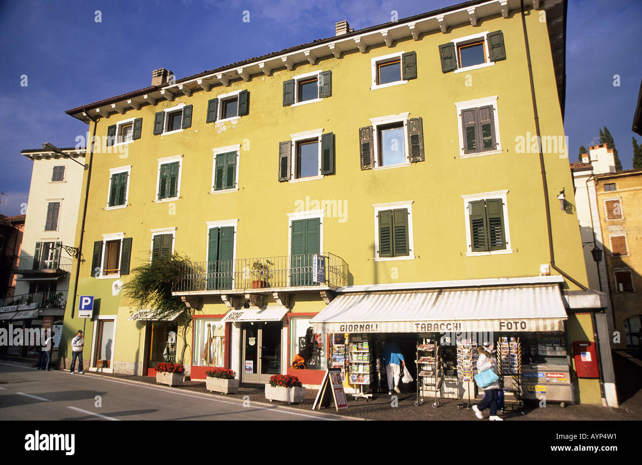 Lago di casa hi-res stock photography and images - Alamy