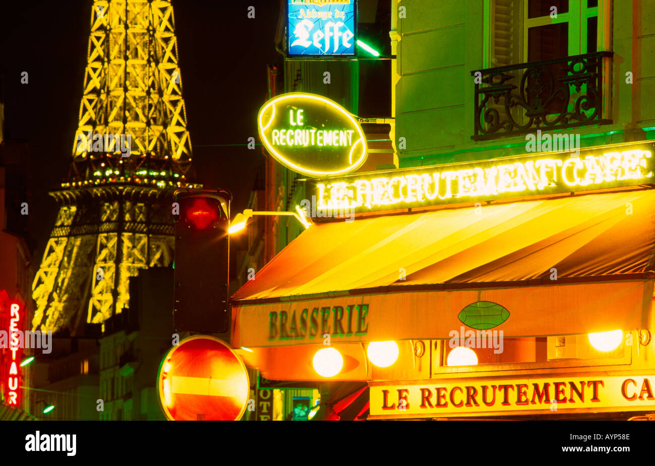 French cafe scene dusk night paris hi-res stock photography and images ...